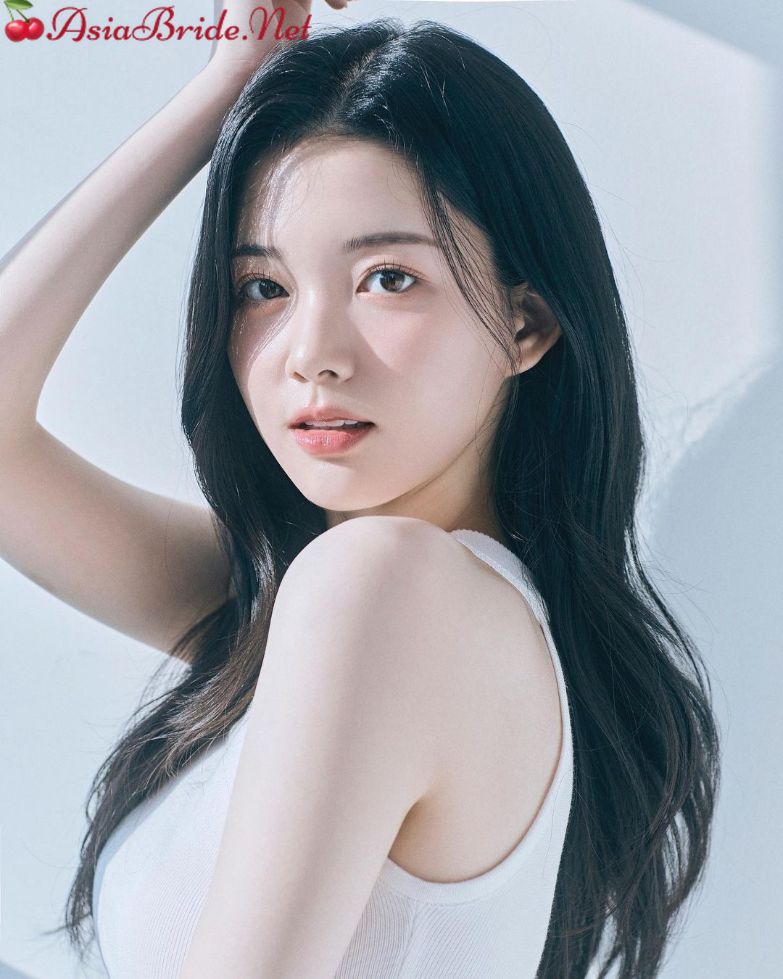 Chinese Brides: Find Single Chinese Women for Marriage