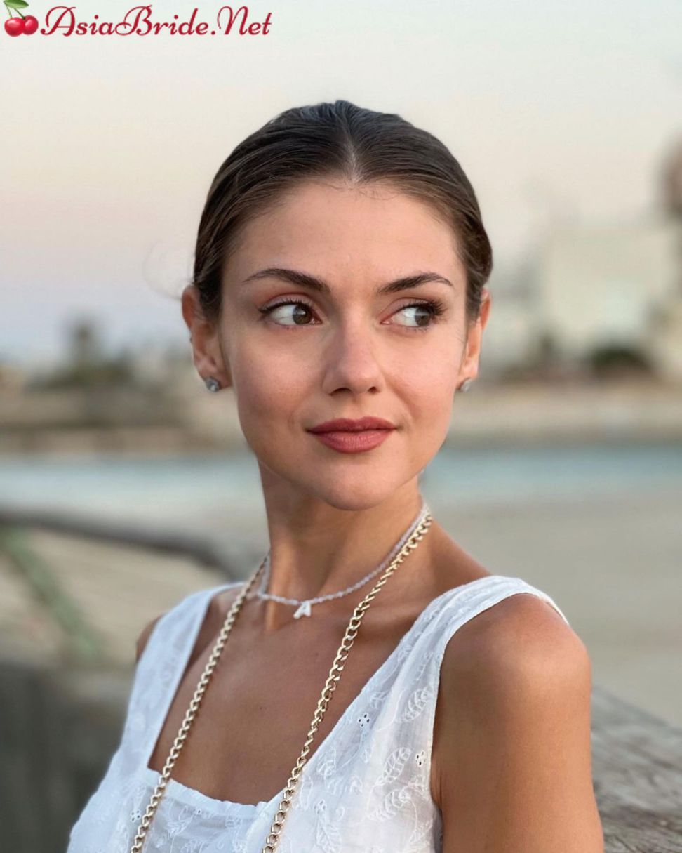 Israeli Brides: How to Find Israeli Women for Marriage